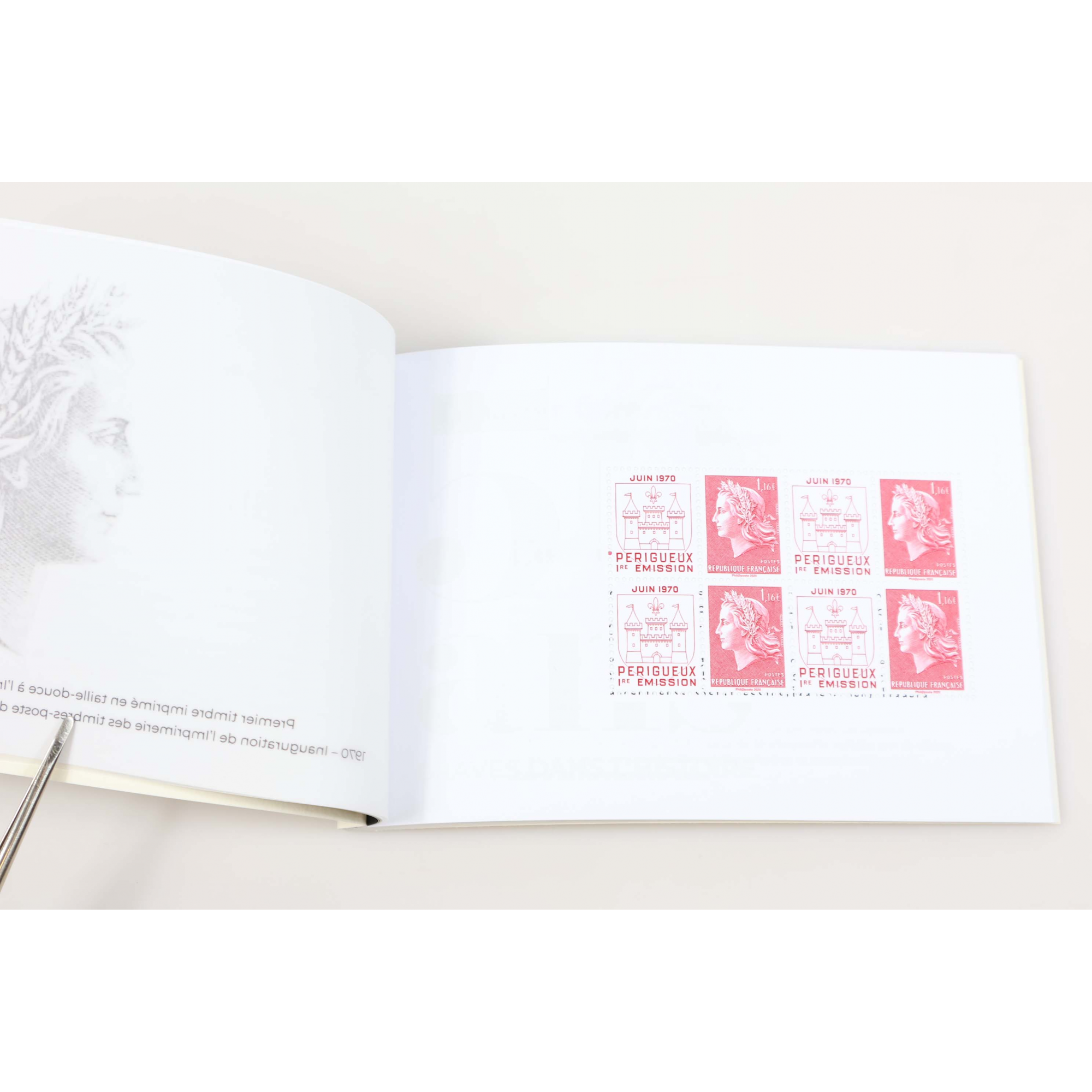 OUVRAGE DE LUXE N°4024 LIVRET 50 ANS GRAVÉS DANS L'HISTOIRE DE L'ANNÉE 2020